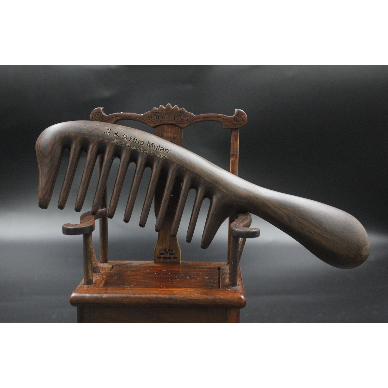 Hua Mulan Black Sandalwood Comb 1-26C | Shopee Philippines