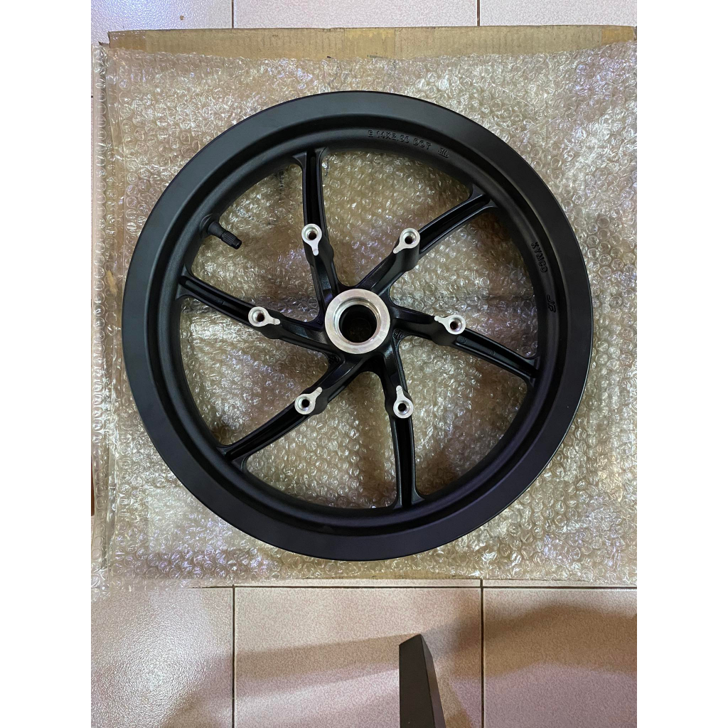 SUPER 8 GENUINE KYMCO FRONT WHEEL COMP (MINOR SCRATCH) | Shopee Philippines