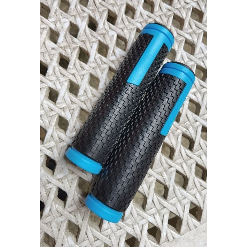 MTB Handle Grip Two-Tone Color Good Quality (Made in Taiwan) | Shopee ...