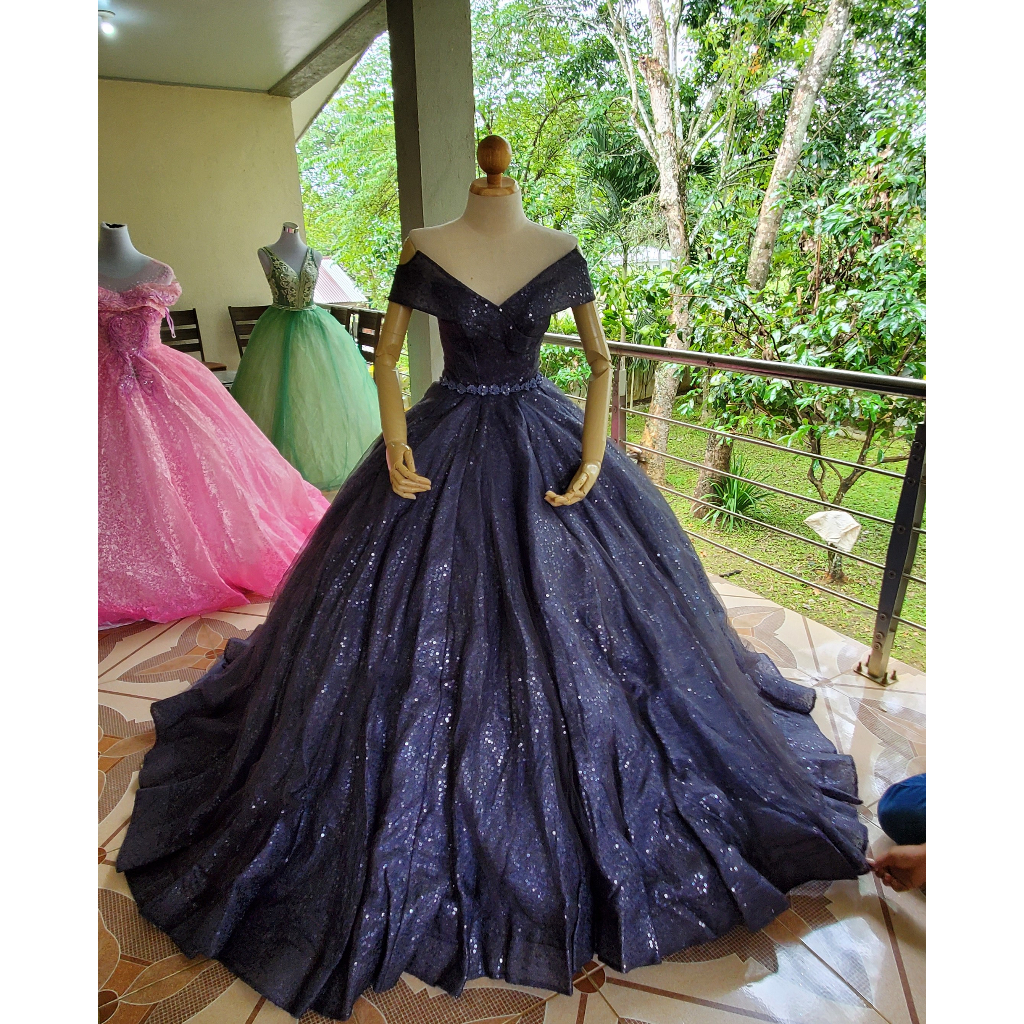 RARE BLACK LUXURY PREMIUM DEBUT BALLGOWN 18TH BIRTHDAY LONG TRAIL ...