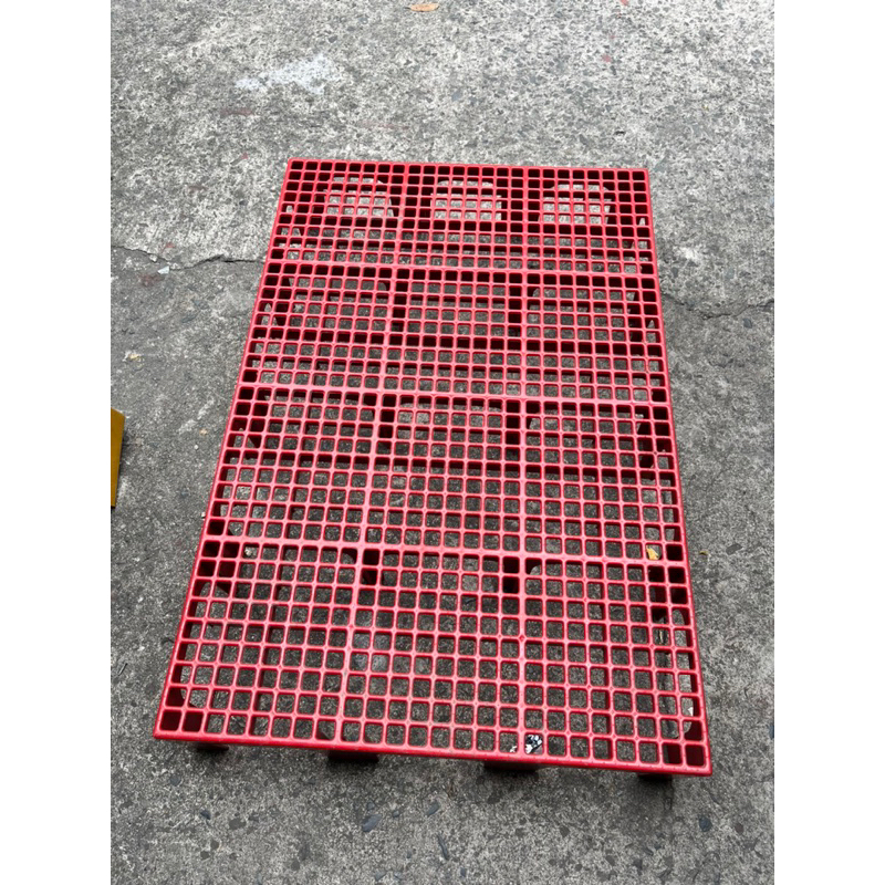 Elevated Plastic Matting 2ftx3ftx6 inches (maximum of 4 pieces per ...