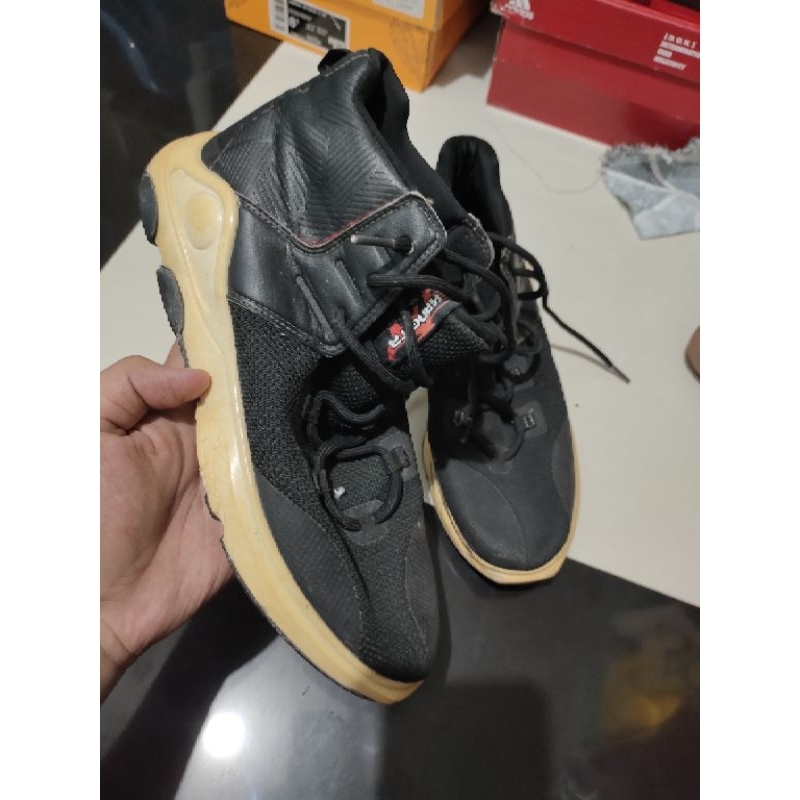 ukay shoes budget meal | Shopee Philippines