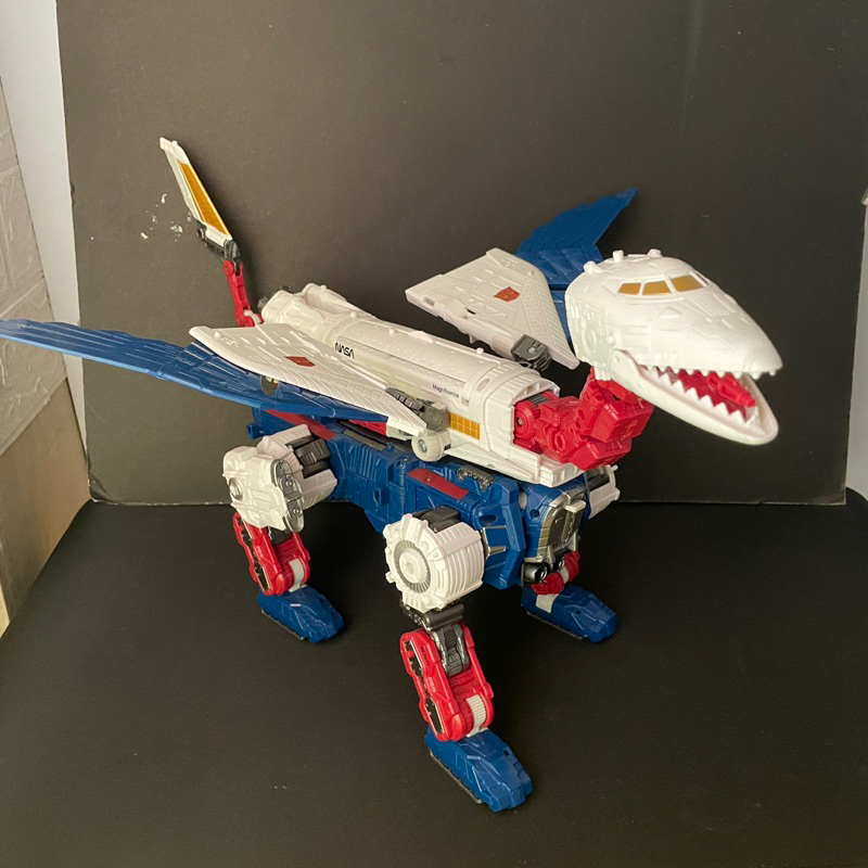 Hasbro Transformers WFC Earthrise Skylynx | Shopee Philippines