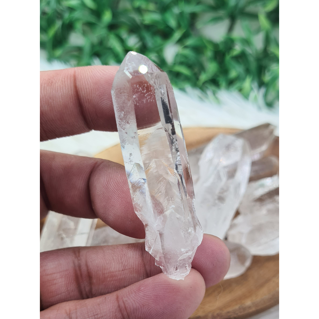 High-quality Clear Quartz Natural Point - small - Clear Quartz Raw ...