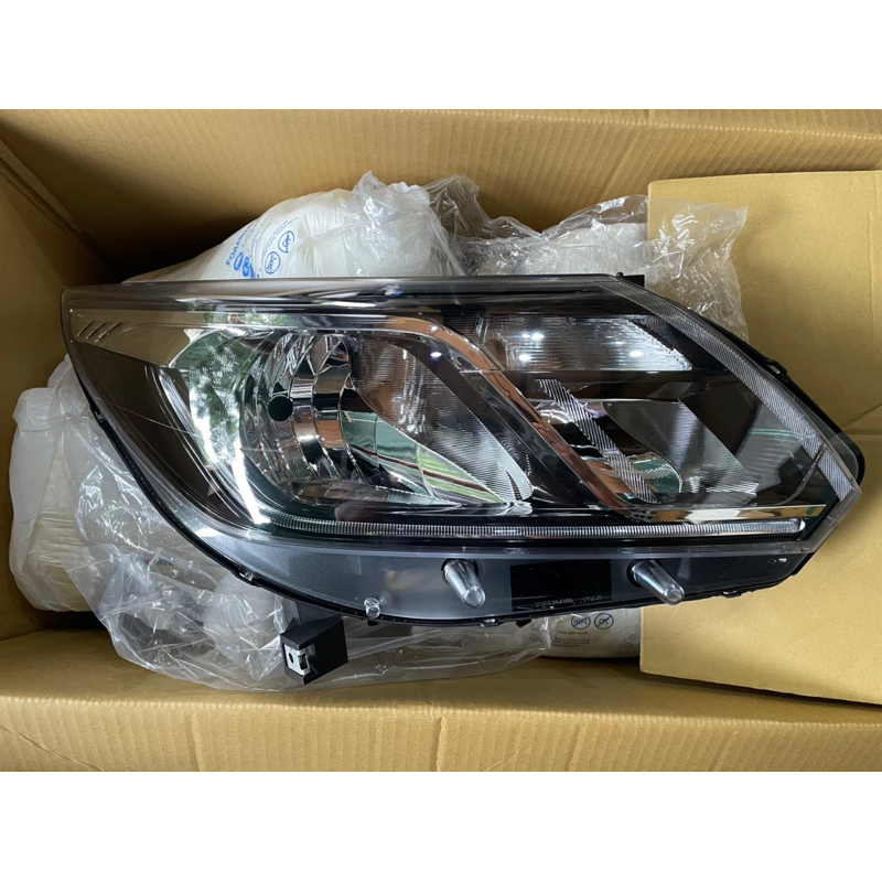 Chevrolet Colorado Trailblazer 2017-2020 Headlight (with DRL) | Shopee ...