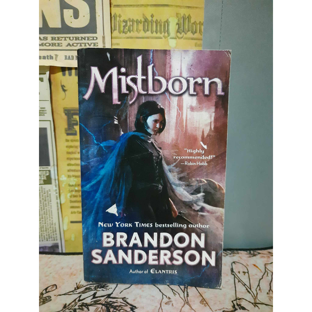Mistborn: The Final Empire (Book No. 1) by Brandon Sanderson (MMPB ...