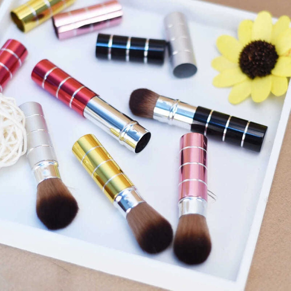 Blush-on makeup brush retractable medium soft brushes w/ case cover ...