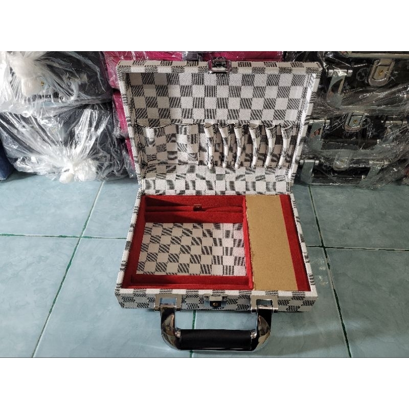 Tari case capacity of 24 gaffs (hard case box type) | Shopee Philippines