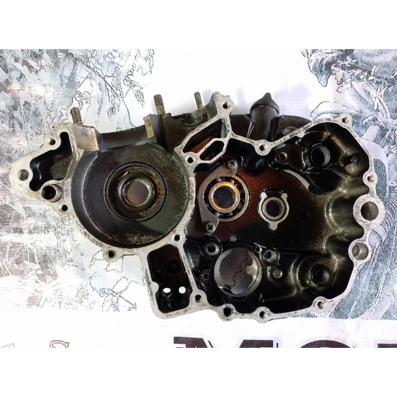 SUZUKI TSR 125 RIGHT CRANK SHELL (2NDHAND) | Shopee Philippines