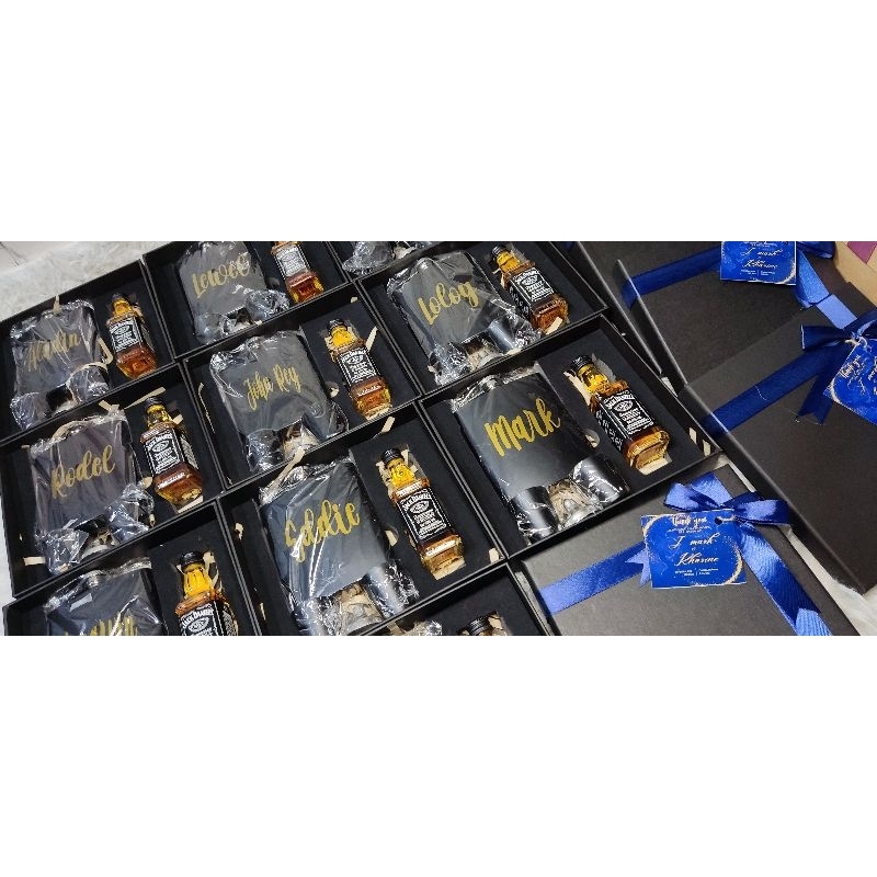 Personalized Wine Flask Set 50ml/10 sets | Shopee Philippines