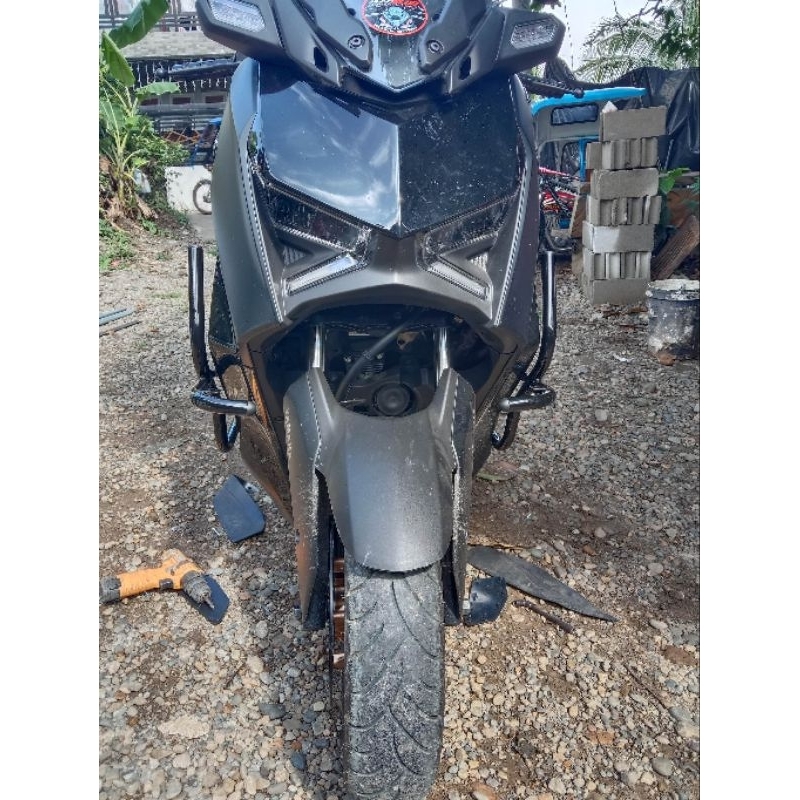 YAMAHA XMAX V2 HEAVY-DUTY CRASHGUARD FOR SALE | Shopee Philippines