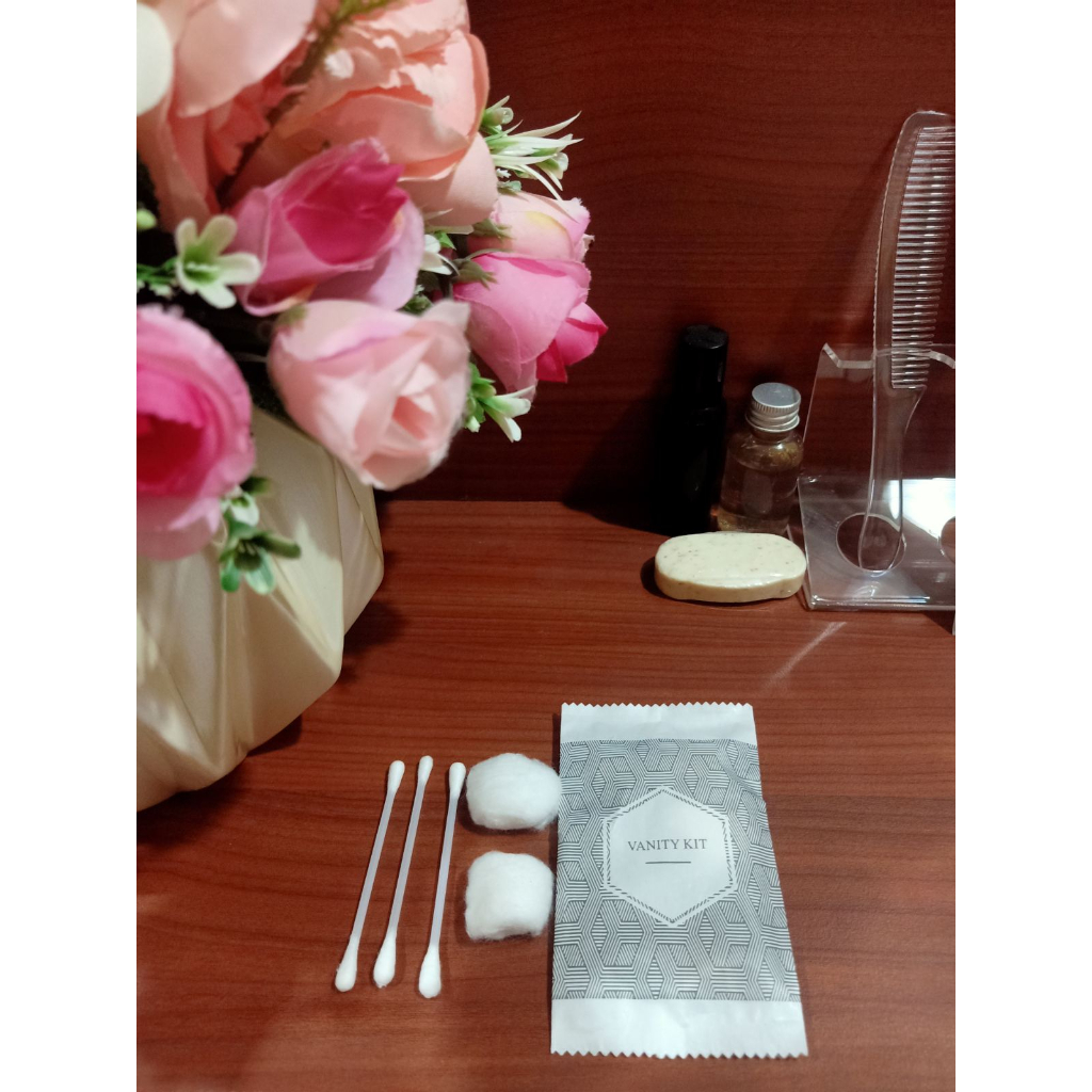 (200pcs) Vanity Kit (2 Cotton balls & 3 Cotton buds); Hotel Amenity ...