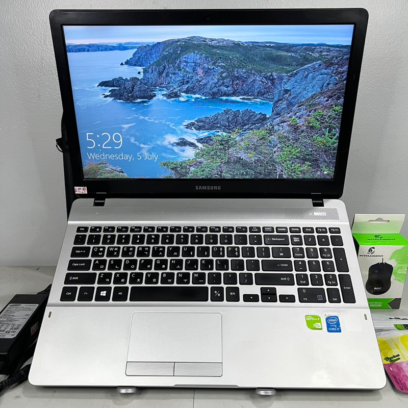 SAMSUNG Core i7 | 8gb RAM | 128gb SSD + 500gb HDD Laptop DUAL STORAGE ...