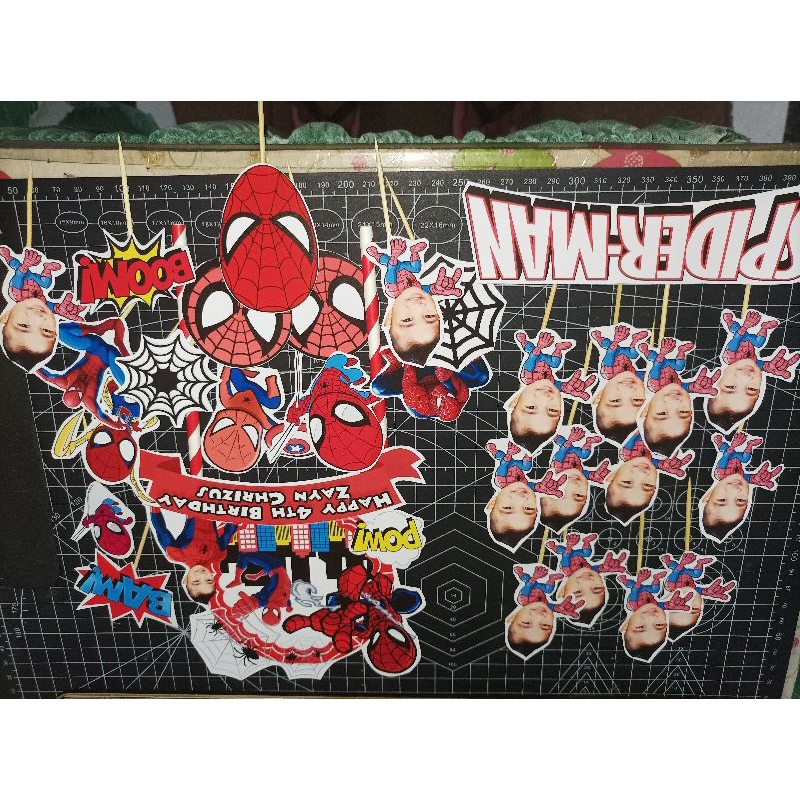 customized photo Printed cake and cupcakes toppers Chibis spider man ...