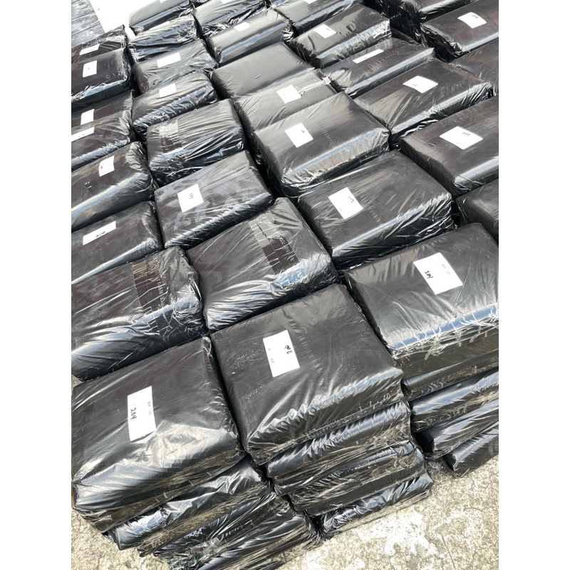 500 pieces MEDIUM courer plastic pouch plain black addhesive shopee ...
