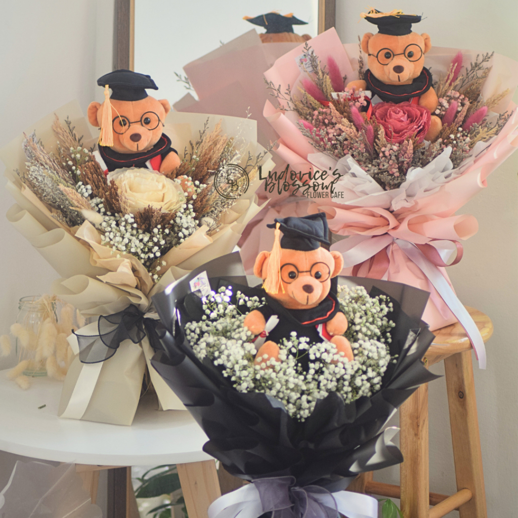 GRADUATION BOUQUET (plush bear and dried flowers) | Shopee Philippines