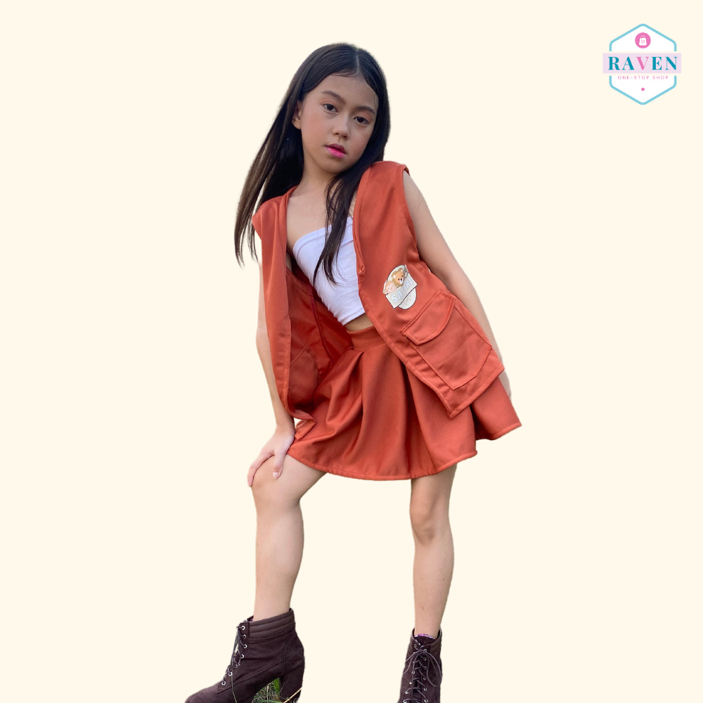 SAFARI ZOOKEEPER JUNGLE ANIMALS Milestones Kids Birthday Fashion Trendy ...