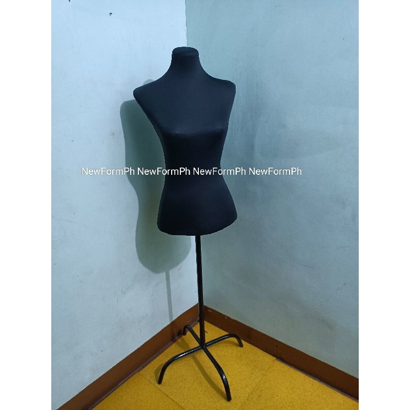 Female Pinnable Fiber Mannequin with Stand Adjustable Cross Stand ...