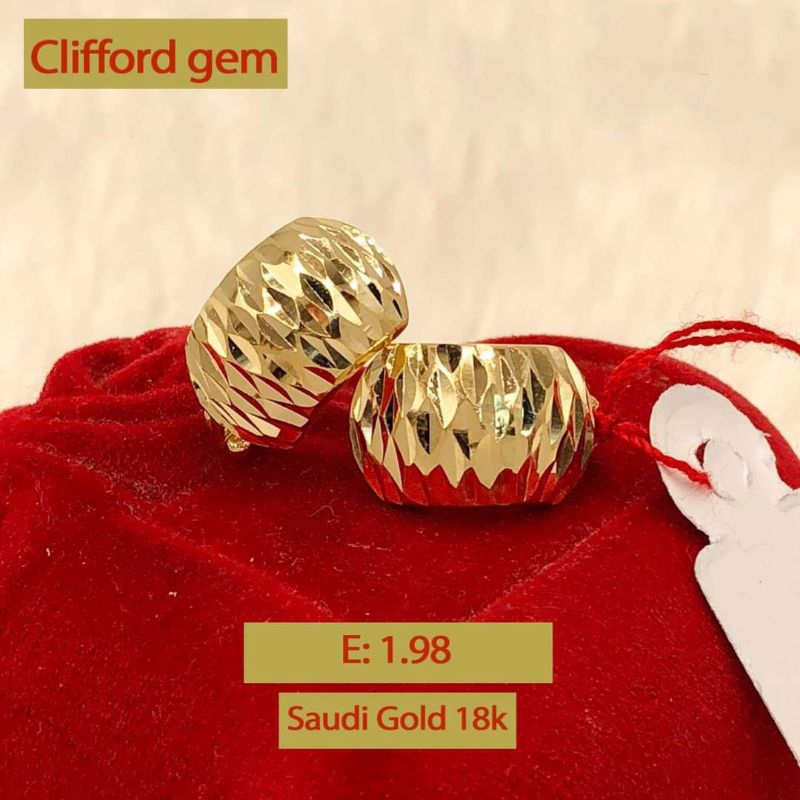 18K Saudi Gold Clip Earrings PAWNABLE | Shopee Philippines