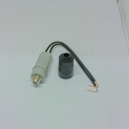 UHF/VHF/FM ANTENNA MATCHING TRANSFORMER ADAPTOR INDOOR/OUTDOOR 75-300 ...