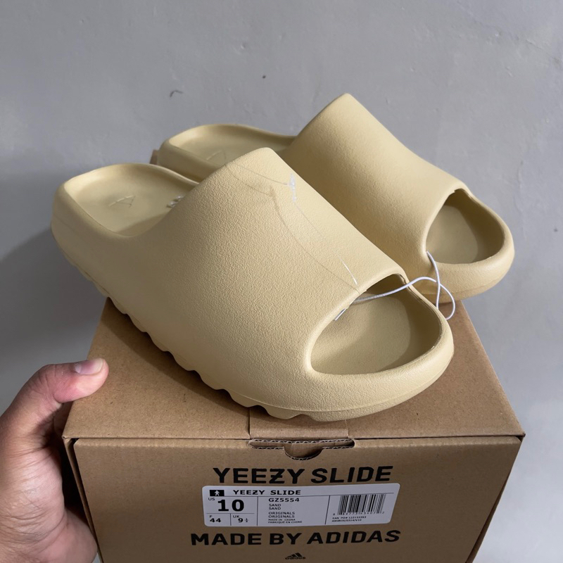 Yeezy Slide Sand (Men and women) | Shopee Philippines