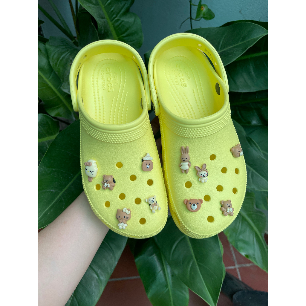 Crocs Classic Platform Banana | W9 | Original Pair | With Jibbitz ...