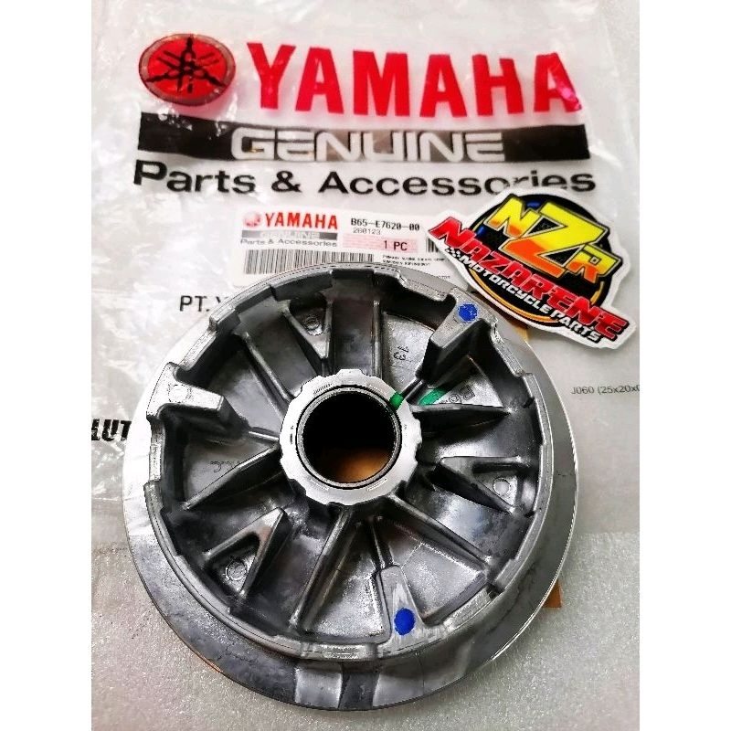 2DP-E7620-00 PRIMARY SLIDING SHEAVE COMP ORIGINAL NMAX ROLLER HOUSE | Shopee Philippines