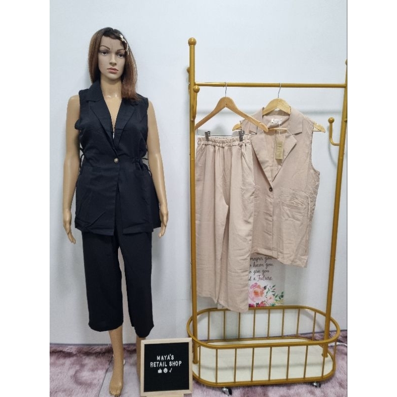 BKK Bangkok Collared Sleeveless Blazer & Tokong coordinates / set ...