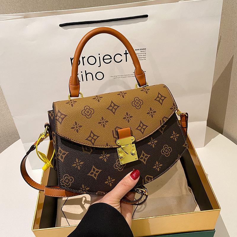 New fashion trend printed single-shoulder cross-body fan-shaped bag for ...