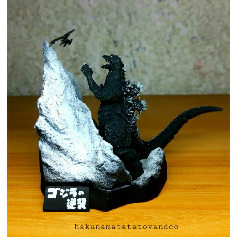 Japanese movie Godzilla diorama figure "Godzilla's Counter attack" TOHO ...