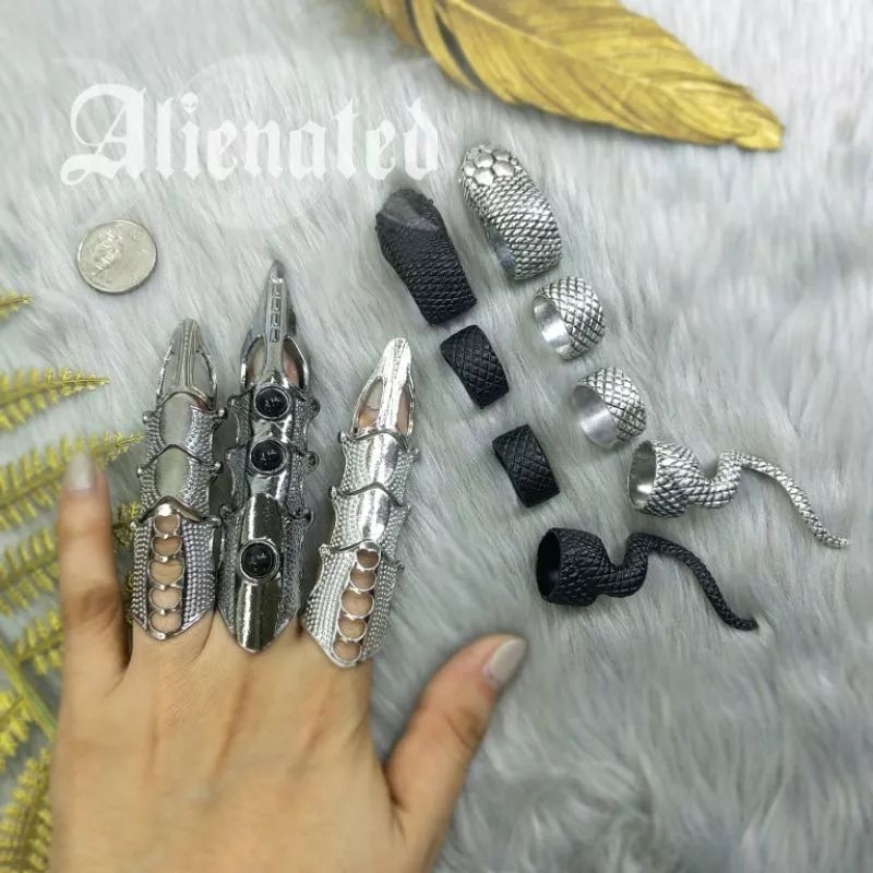 𝗥𝗲𝘁𝗿𝗼 𝗦𝗻𝗮𝗸𝗲 𝗙𝗶𝗻𝗴𝗲𝗿 𝗥𝗶𝗻𝗴 Punk Grunge Gothic Emo | Shopee Philippines