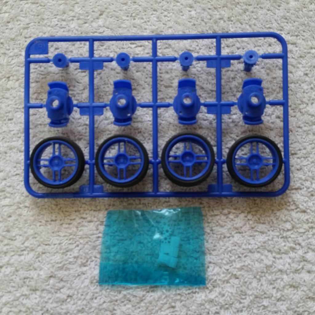 TAMIYA Large DIA One-Way Wheel Set (Wide Thread) With Trimmed Rubber ...