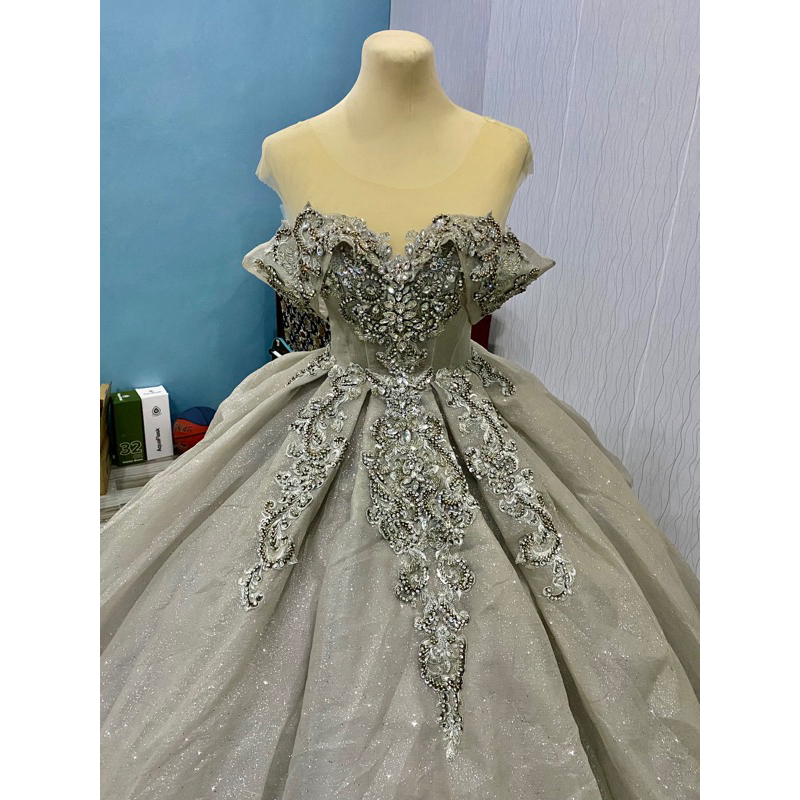 4.94 debut ballgown | preloved gown | Shopee Philippines