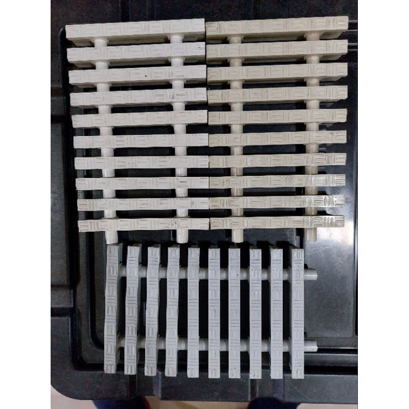 Lucky Anti Slip PVC Gratings 5 Inches Width Set of 10pcs - For Pool ...