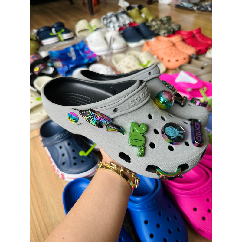 Crocs Original Crocday size M7/W9 | Shopee Philippines