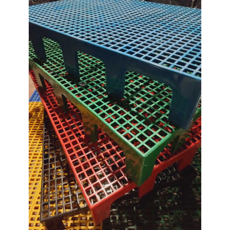 Elevated Plastic Matting 2x3ft x 6inches (height stands) | Shopee ...