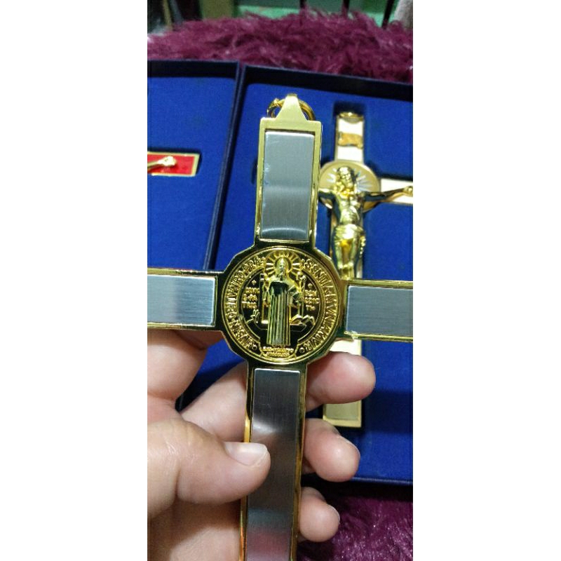 Hanging wall Crucifix with Benedictine medallion at the back | Shopee ...