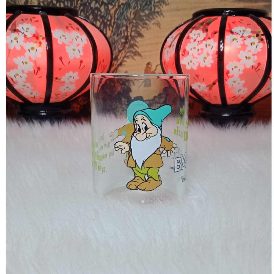 DISNEY BASHFUL THE SEVEN DWARF GLASS COLLECTIBLE - JAPAN | Shopee ...