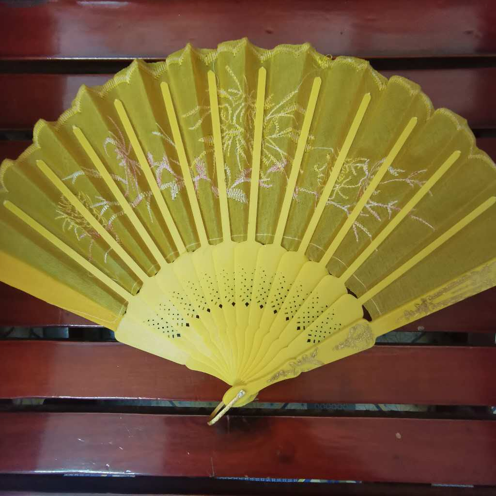 Flower Floral Japanese Design Plastic Folding Fan Color Frame Gold ...