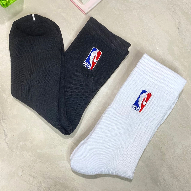 NBA Elite Socks High Cut Black And White Basketball Socks For Sport ...