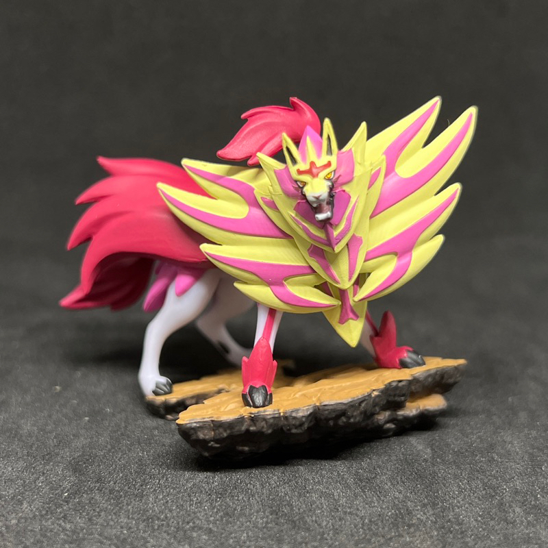 Pokemon Collectible Figure - Shiny Zamazenta Figure - Crown Zenith ...