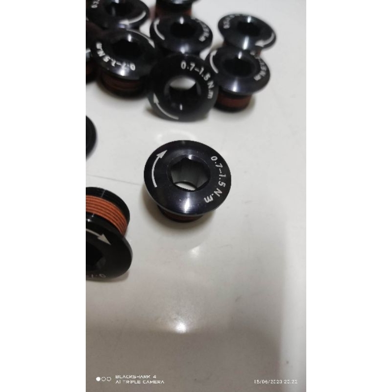 SKEACE OUTBOARD BOLT / DUSTCAP ALLOY M18 160 PESOS EACH | Shopee ...