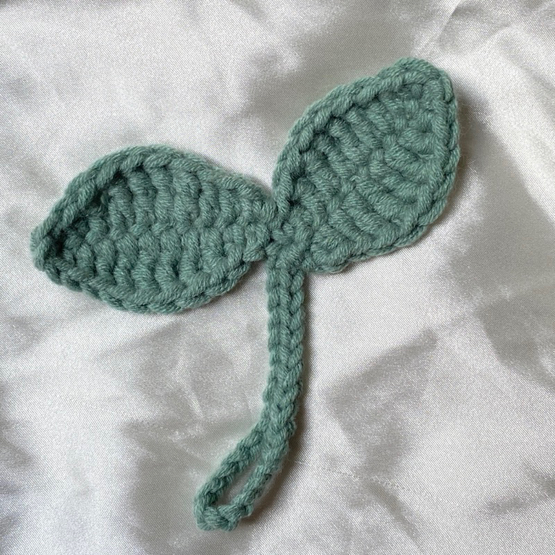 BlingCave Multi Purpose Crochet Leaf Sprout | Cable Organizer ...