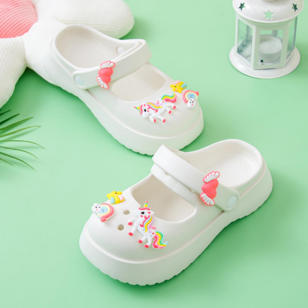 𝐂𝐋𝐎𝐒𝐒.𝐏𝐇 New Style Sandals Unicorn Design Slippers for KIDS | Shopee ...