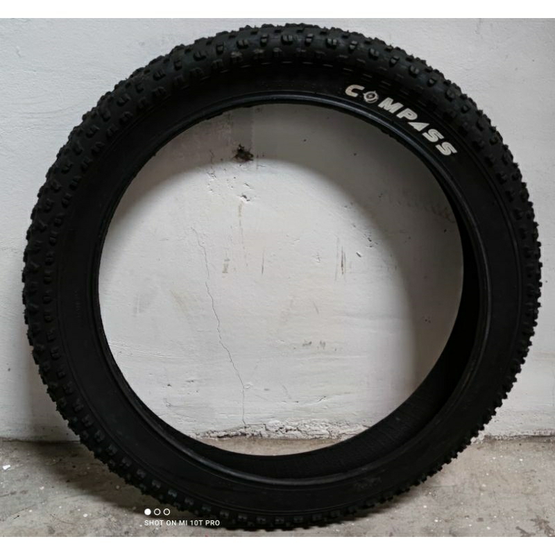 TIRE COMPASS 20X3.0/ EXCEL 20x4.0 INFLATE TO 40PSI (280 KPA) NYLON ...