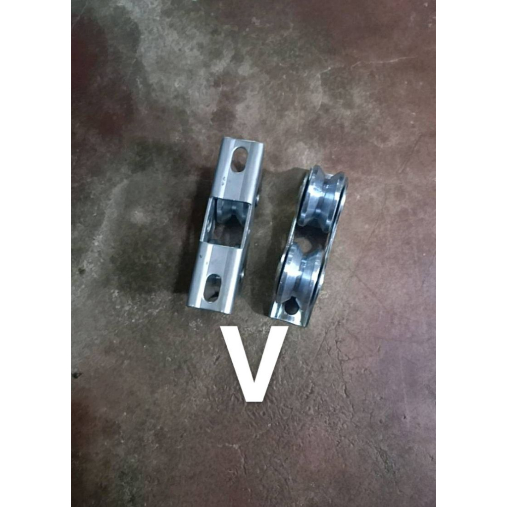 2 3 4 in 1 V U groove sliding gate track roller Sliding gate double ...
