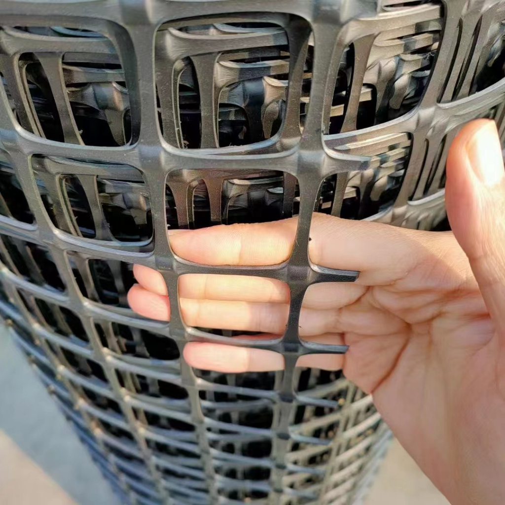 Plastic Fence Net ⭕ PER Meter ⭕ Chicken Net Geogrid Garden Range Fence ...