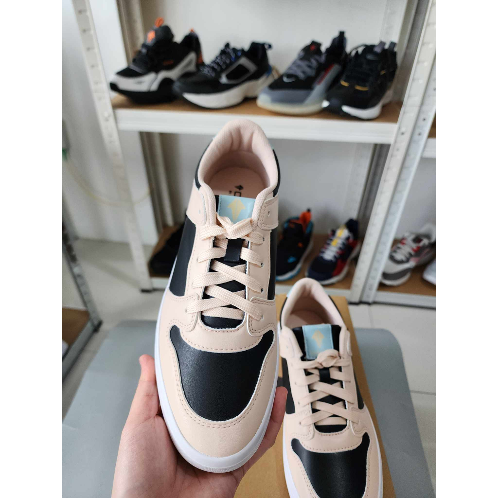 One UP by World Balance ARCA Ladies shoes | Shopee Philippines