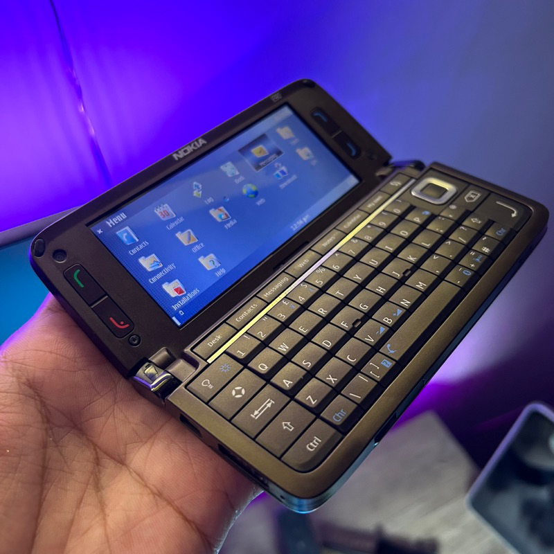 Nokia E90 Communicator with Charger and Battery | Tech 4 1 PH | Shopee ...