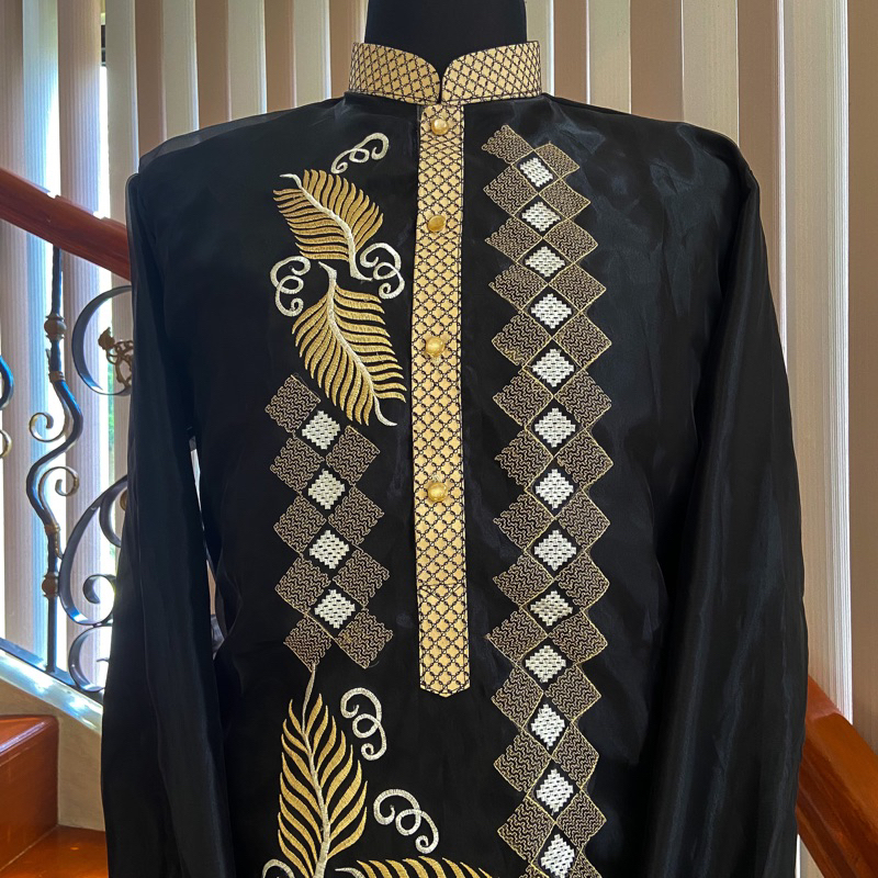 BLACK Barong Tagalog for Men and Black Modern Barong Dress for Ladies ...